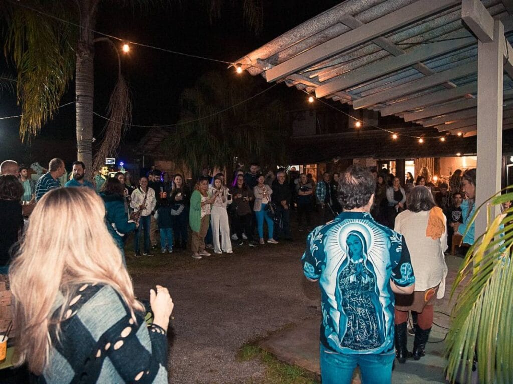 Gamboa Raiz 2025 promove dia de arte e cultura na Praia da Gamboa em ...